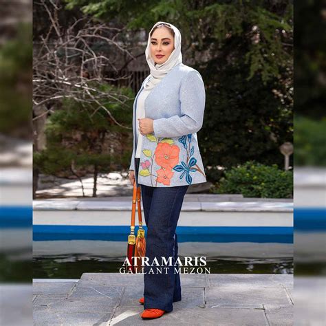 کت آبی گلدوزی شده هنر دست مزون گالانت