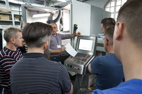 Cnc4 Z Advanced Operation And Programming Of Cnc Machine Tools With Heidenhain Control Emt