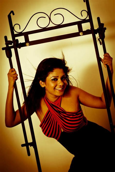 Dinusha Kondadeniya Top Contestant At Miss Sri Lanka 2012 Gossip