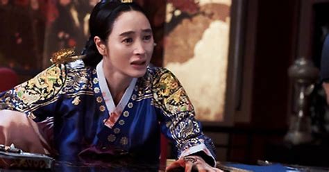 슈룹 중전 김혜수 끝내 벌 받는다 세자 접근금지