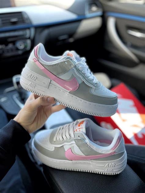 Жіночі кросівки Nike Air Force 1 Shadow — ціна 1850 грн у каталозі