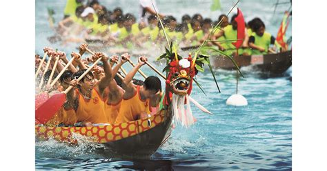 Hong Kongs Dragon Boat Festival Takes Center Stage At Centrals