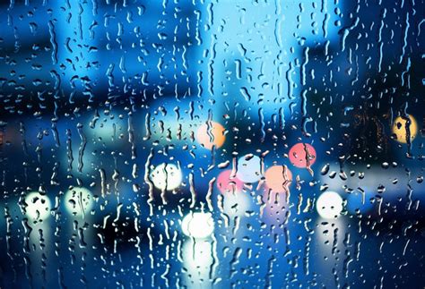 창문에 비가 내리는 비오는 도시의 불빛 높은 해상도 도로 도시 배경 일러스트 및 사진 무료 다운로드 Pngtree