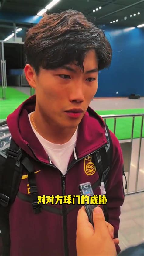 谢文能：踢的挺好 大家都敢拿球了，需要多踢这种高质量比赛 24vs直播