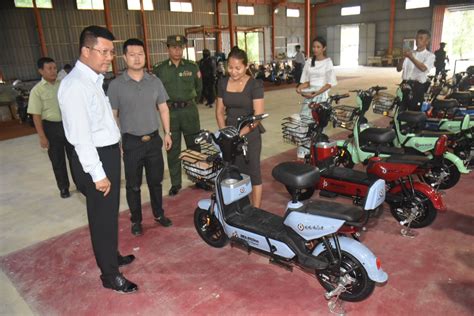 ဧရာဝတီတိုင်းဒေသကြီးအစိုးရအဖွဲ့