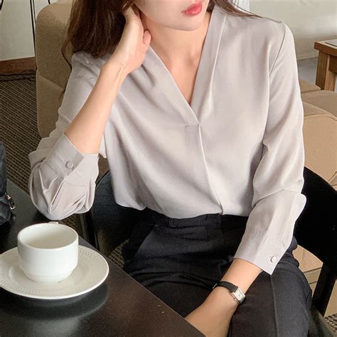 아뜨랑스 가격혁명탬🚚부분당일발송 8만5천장 돌파 비침x리뷰만점 올데이 브이넥 핀턱 하객 블라우스 쉬폰블라우스 하객룩데이트룩나들이룩출근룩데일리룩격식룩상견례