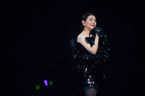 睽違8年再度攻蛋！張清芳演唱會秀香肩長腿 驚吐「當最後一場在開」 娛樂星聞