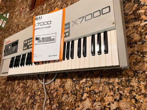 Vintage Synthesizer Owners 1980s Akai X7000 61 Key Sampling Keyboard