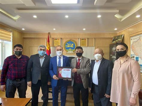 Баян Өлгий М ХУРМАНХАНЫ НЭРЭМЖИТ ХӨГЖИМТ ДРАМЫН ТЕАТРЫН ХАМТ ОЛОН 1 САЯ 900 МЯНГАН ТӨГРӨГ ХАНД