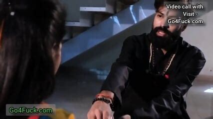 Sadhu Baba Ne Bhabhi Ko Diya Sex Karne Ka Tarika