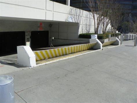 68 바닥 부착 바리케이드tw4030 366~61미터 차단 Surface Mounted Barricade 테러방지