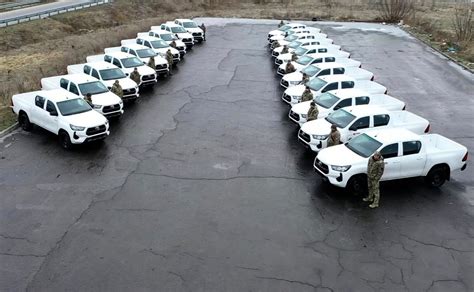 Громада Білої Церкви придбала для воїнів 20 пікапів Вечірній Київ