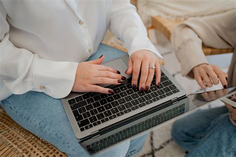 10 Easy Virtual Assistant Roles You Can Start Today With Zero