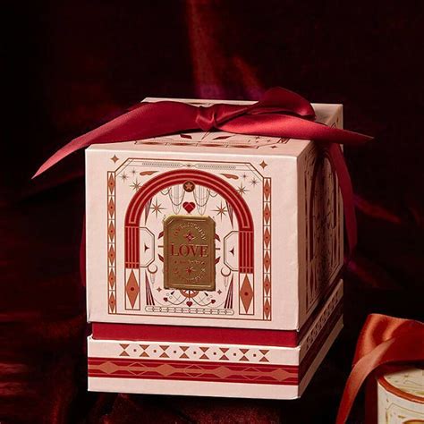 其中包括图片：花瓣网 陪你做生活的设计师（创意灵感天堂，搜索、发现设计灵感、设计素材） 花瓣网