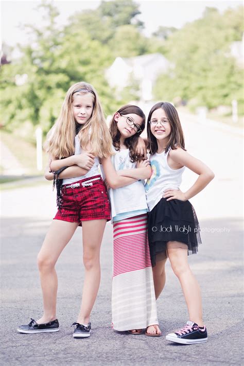 Tween Bffs Fun And Easy Tween Portraits With Friends