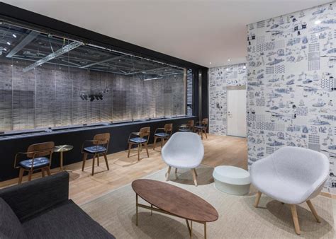 Neriandhu Mimics Rocks And Trees In Shanghai Theatre And Exhibition Centre