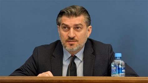 “იმ ბავშვებს…აქციაზე რომ დგანან მინდა ვკითხო იციან გირგვლიანის რობაქიძის ვაზაგაშვილის