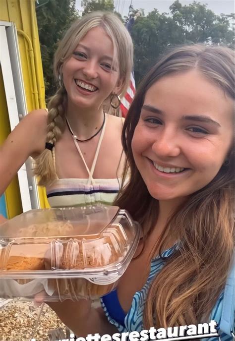 Piper Rockelle W Emily Dobson In 2022 Best Friend Photos Girl Squad