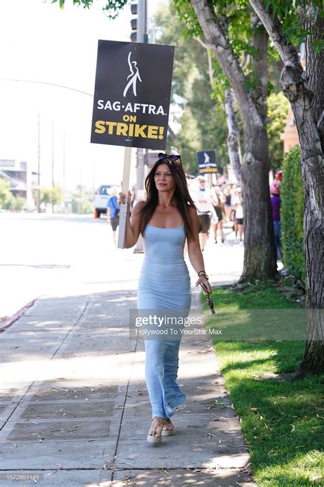 Danielle Vasinovas Feet