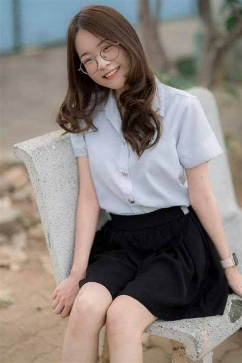 Pin On สาวมหาลัย