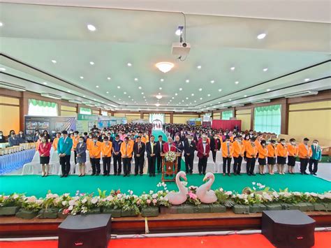 ผู้บริหาร ครู บุคลากร ร่วมงานวันครู 66 ที่โรงเรียนกุดชุมวิทยาคม วิทยาลัยลัยเทคโนโลยีศรีพิพัฒน์