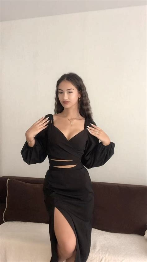 ЖІНОЧНИЙ ОДЯГ ОДЯГ УКРАЇНА 7КМ💵 🤍Неймовірно легка ніжна сукня Можна носити в двох варіантах