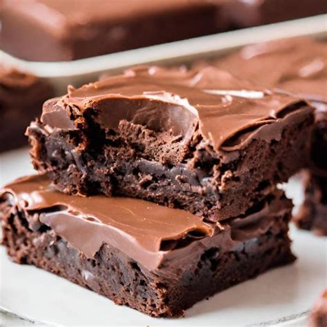 Chewy Brownies With Chocolate Frosting