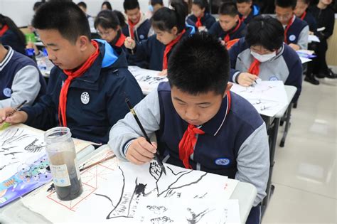 雁塔区“核心素养视域下中学美术课堂教学策略探究”主题教学观摩及研讨活动在我校顺利举行 西安交通大学附属中学雁塔校区