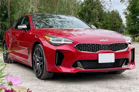 기아 진짜 미쳤네 단종 맞았던 스팅어 역대급 성능 전기차로 부활