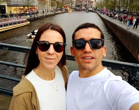 Jaime Lorente Presume De Hijos Con Sus Fotos Más Simpáticas