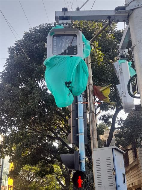 Bengaluru After Missing Multiple Deadlines Japanese Tech Backed Adaptive Signals To Be