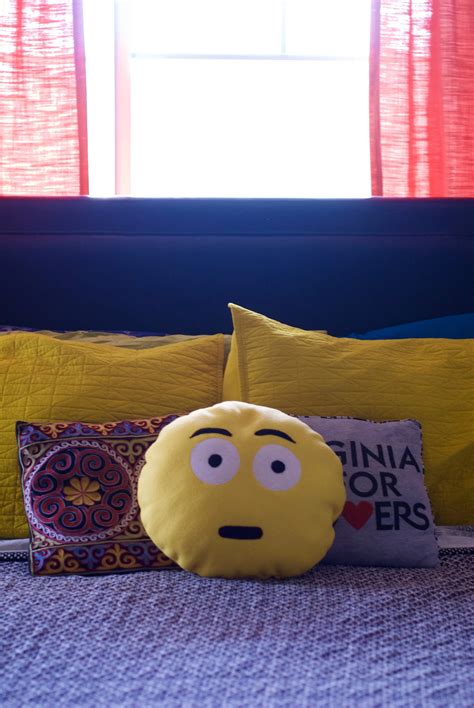 Emoji Pillows Diy