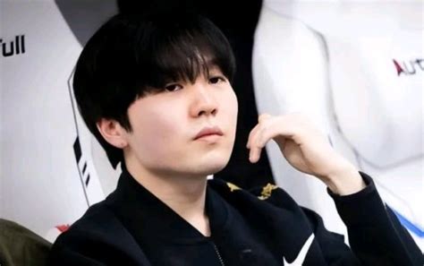 【英雄联盟】时代变了lpl三圣一帝三人换队，一人暂离 3楼猫