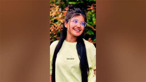 එයානම් දෙවියෝ මවපු😘 සුරංගනාවියක්ම තමයි🥰💞 රොශෙල්ට ආදරෙ අය කෝ Hi කියන්න