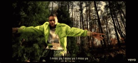 Kiss Me Gif Kiss Me Thru Discover Share Gifs