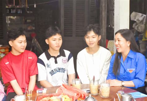 Ba Anh Em Sinh Ba T Nh Nguy N Nh P Ng B O C Ng An Nh N D N I N T