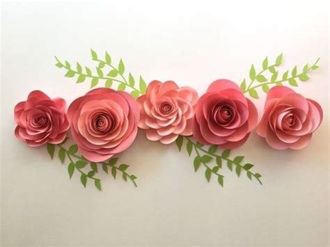 봄봄봄 봄을 기다리며 새학기 환경판은 플라워페이퍼로 간단하지만 꽉~ 찬 느낌으로 분위기를 살리고 종이 꽃 만들기 거대한 종이 꽃 종이 꽃 벽