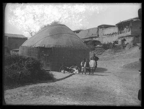 Фото Группа детей рядом с юртой 1926 1935 Узбекская ССР г Ташкент История России в