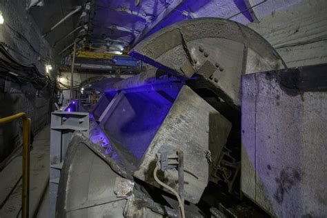 Unloader 影像 瀏覽 420 個素材庫相片、向量圖和影片 Adobe Stock