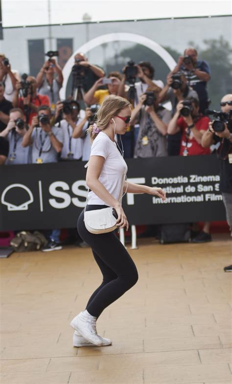 Lily Rose Depp Pokies The Fappening Leaked Photos