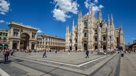 10 Cosas Que Ver Y Hacer En La Plaza Del Duomo De Milán Hellotickets