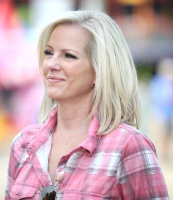 Shannon Bream Full Profile Bio Body Stats Dating Life And Net Worth