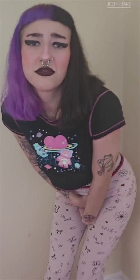 Goth Girl Wetting Her Pants
