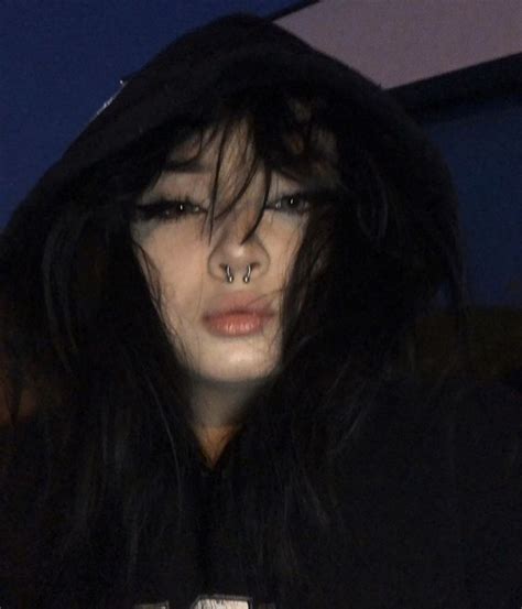 𝖆𝖑𝖑𝖈𝖚𝖙𝖊𝖌𝖎𝖗𝖑𝖘𝖍𝖊𝖗𝖊 Bad Girl Aesthetic Grunge Hair Aesthetic Hair