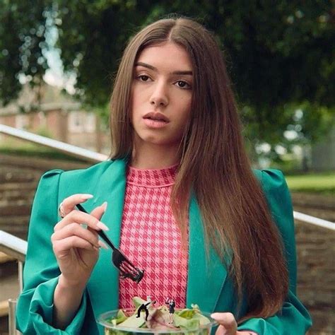 Mimi Keene Rvindictaratecelebs