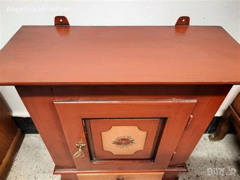 винтидж шкаф за стена в Шкафове в гр София Id42627480 — Bazar Bg