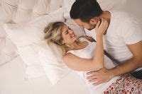 Tips Posisi Bercinta Untuk Meredakan Stres