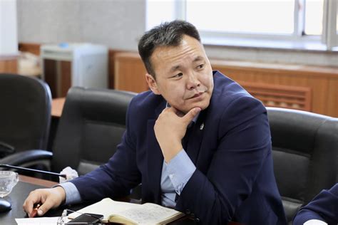 АЙМГИЙН ГХУСАЗСЗ ИЙН 3 Р УЛИРЛЫН ХУРАЛ БОЛЛОО