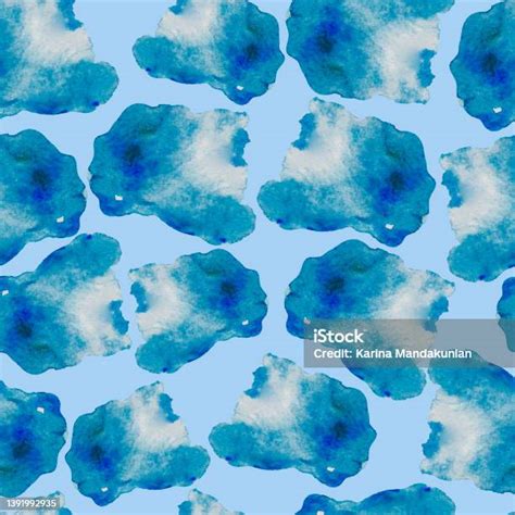 수채화 추상 단순 얼룩 클립 아트 패턴 파란색 수채화 반점 추상적 인 배경 손으로 그린 그림 흰색 밝은 파란색 얼룩 패턴 점선
