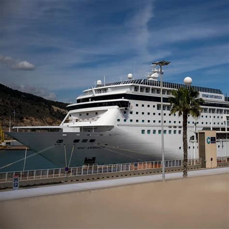 Port Of Pause Visa Snag Anchors World Cruise In Barcelona Cruiseoverload